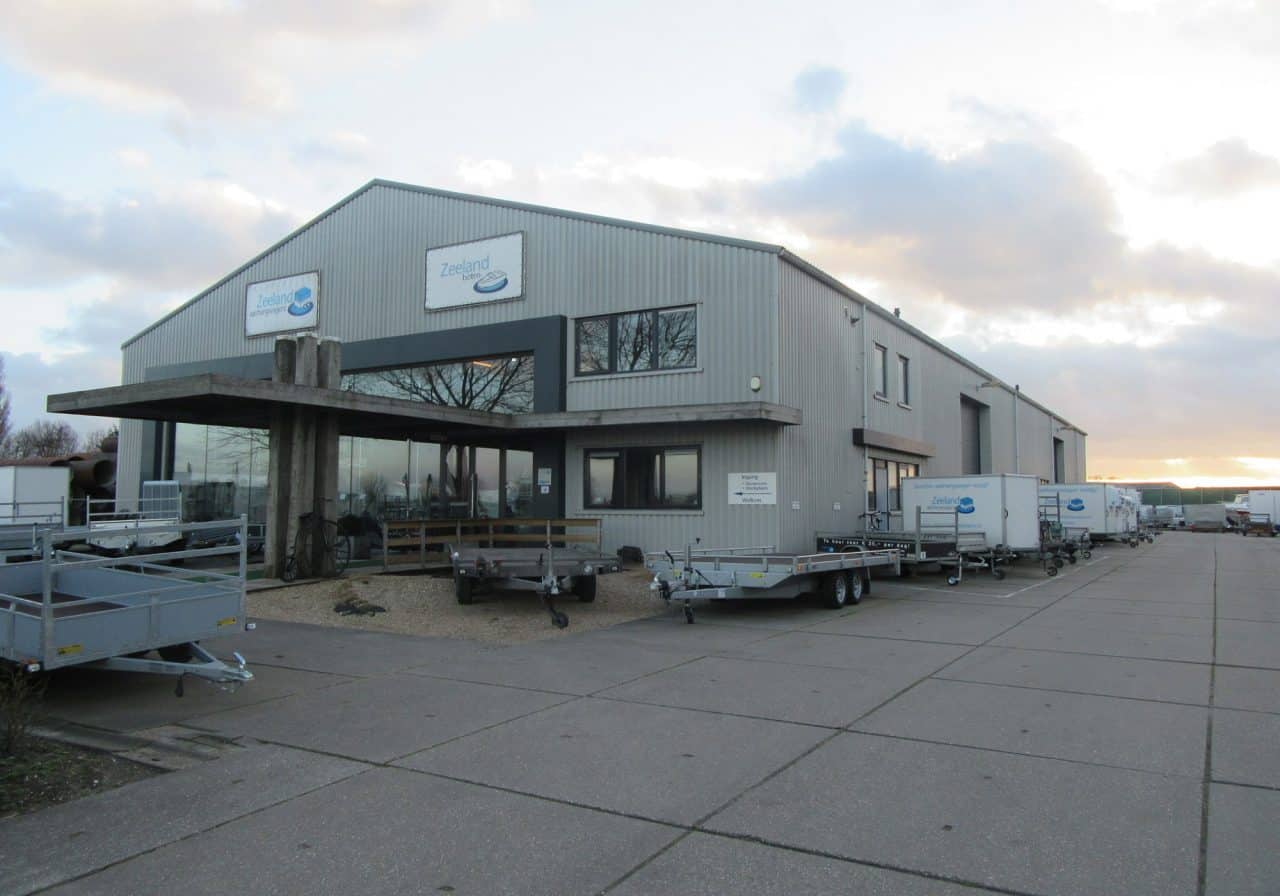 Dealers | Prins Watersport | boot dealers, Stout, Corsiva, Prins, dealer