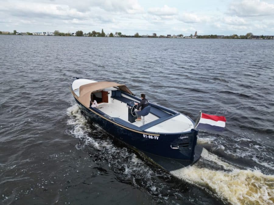 Prachtige Custom Build 10 Meter Sloep met 300 PK Suzuki Motor | Prins ...